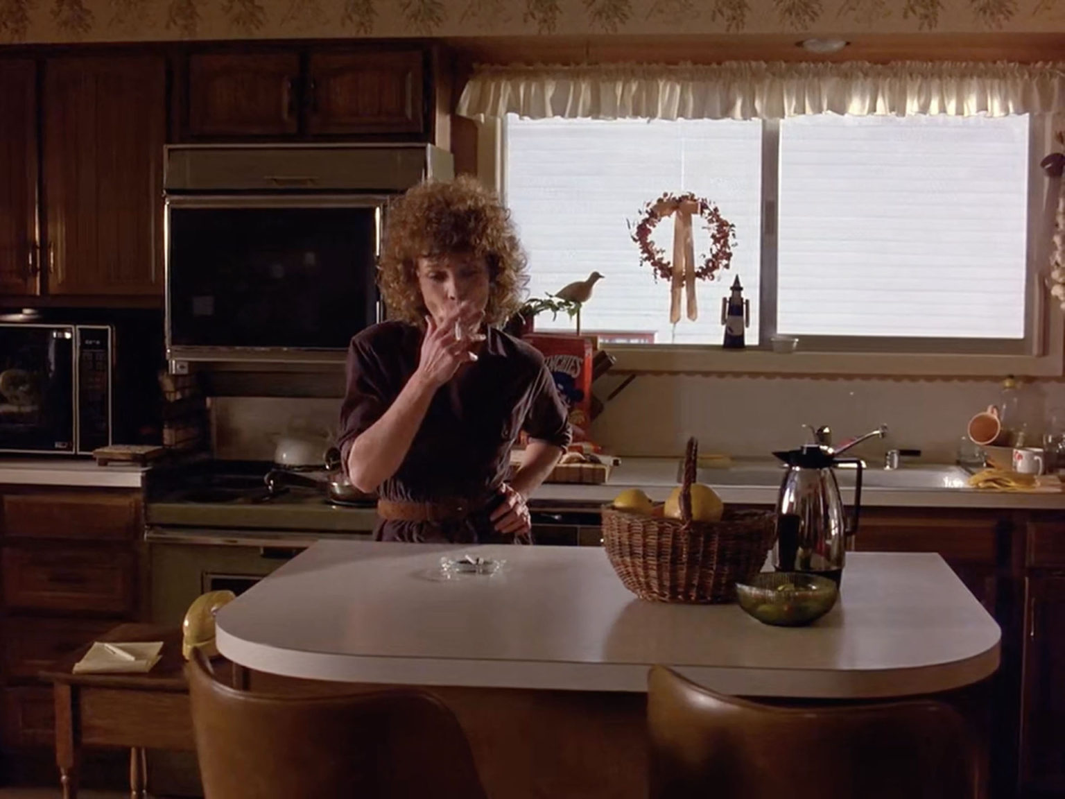 Setting the Stage - Sarah Palmer Smokes in Twin Peaks | TWIN PEAKS BLOG