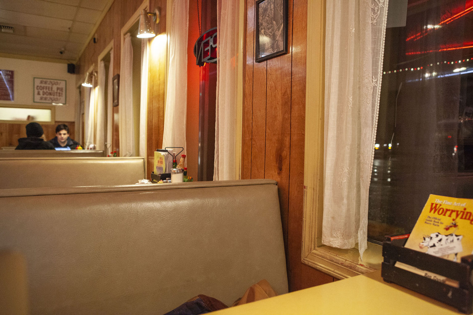Twin Peaks Location - Briggs Family at the Double R Diner