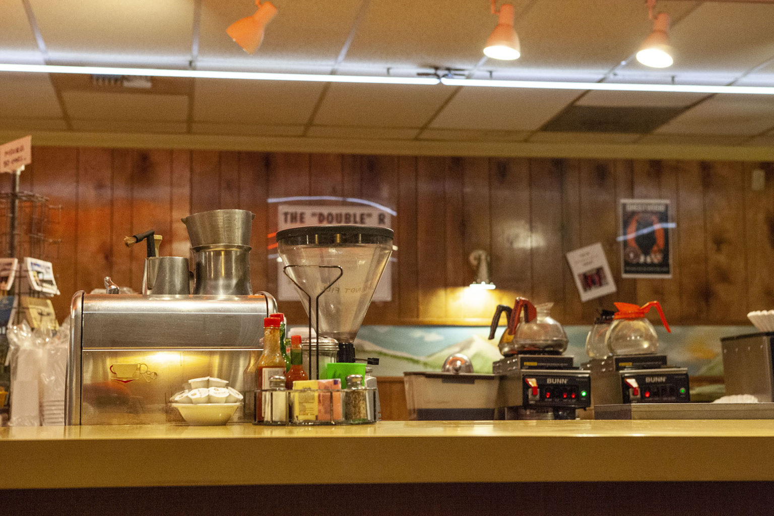 Twin Peaks Location - Briggs Family at the Double R Diner