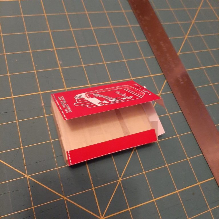 Twin Peaks Prop - Recreating Metropolitan Cigarettes